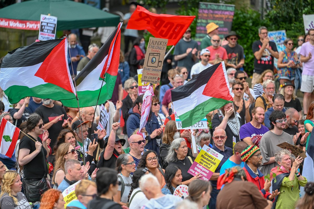 The Stop the Far Right Unity Protest in Swansea - Robs Blog